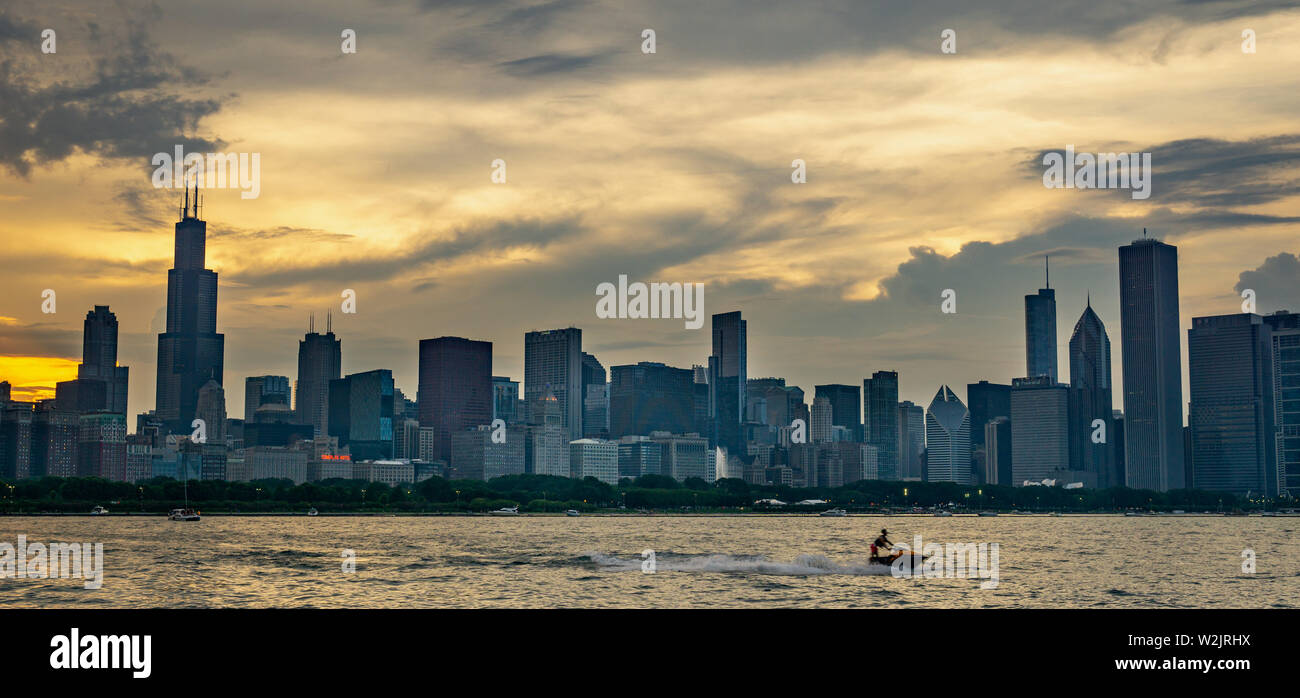 Jet ski chicago hi-res stock photography and images - Alamy