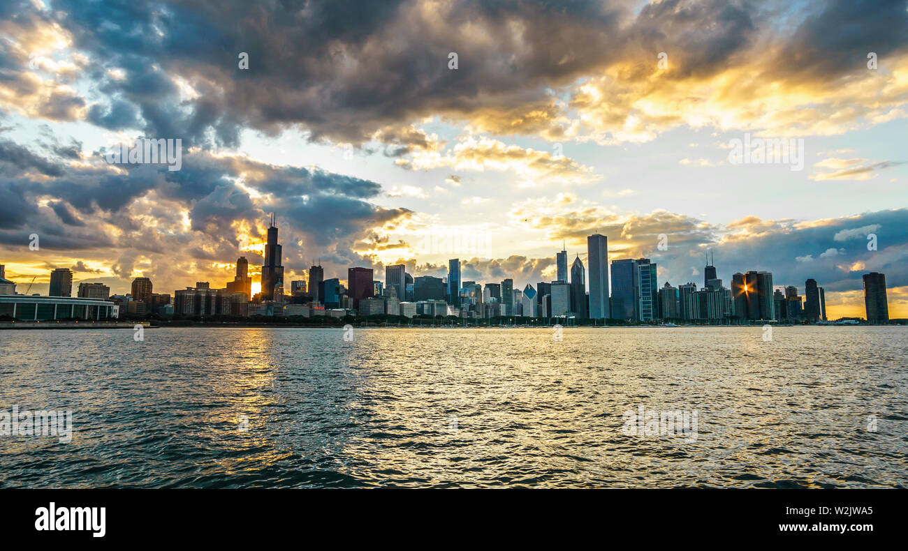 The Chicago Skyline at Sunset Stock Photo - Alamy