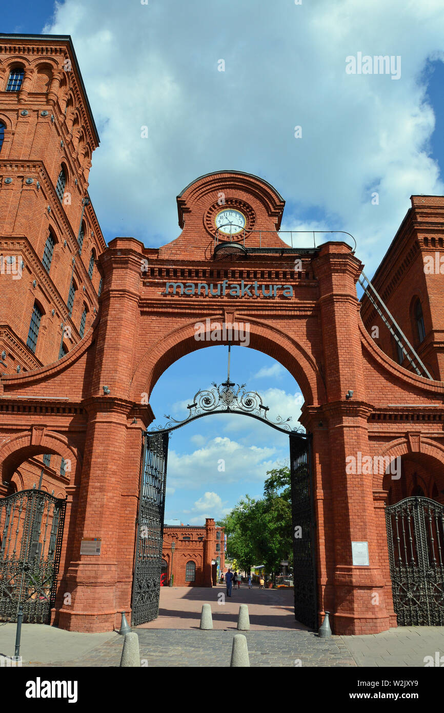 Manufaktura, shopping and entertainment centre (historic textile ...