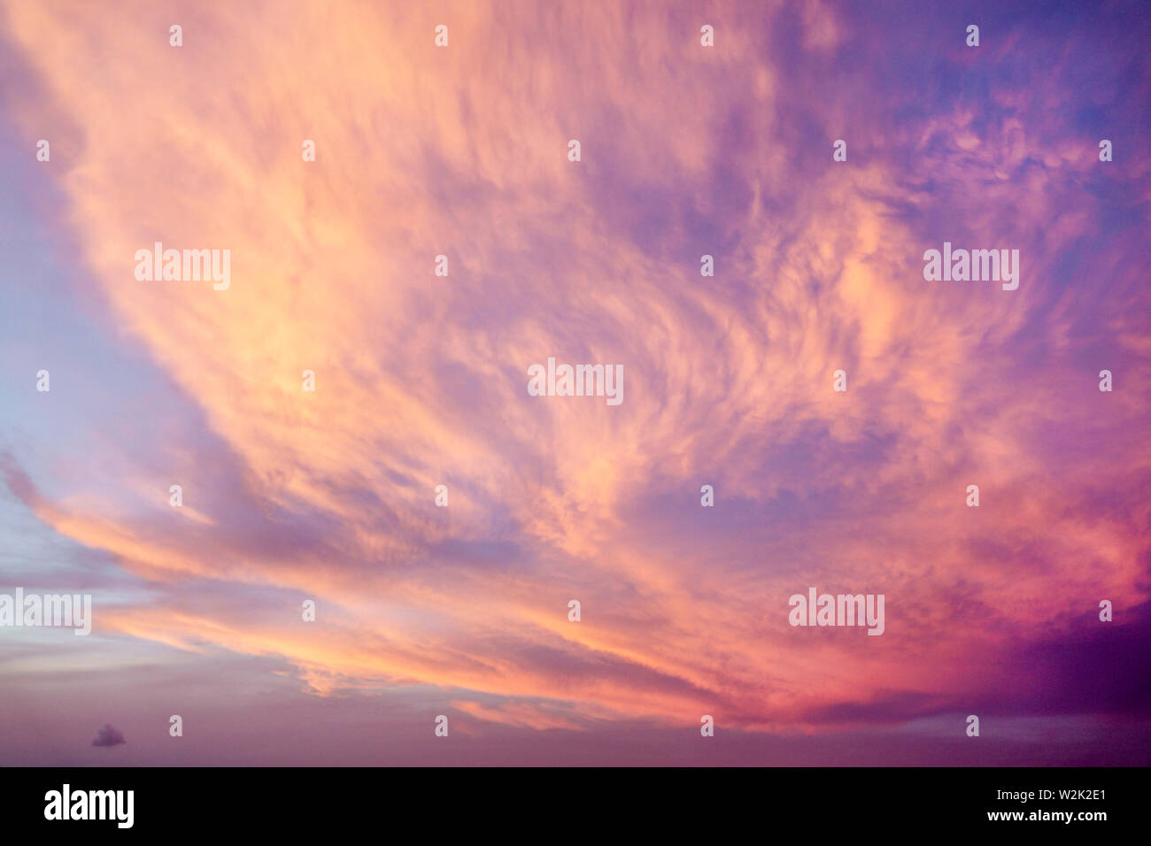 Altostratus clouds hi-res stock photography and images - Alamy