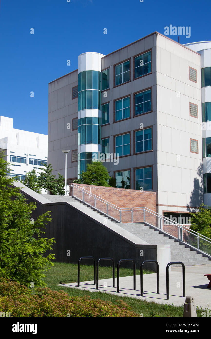 Campus biotech hi-res stock photography and images - Alamy