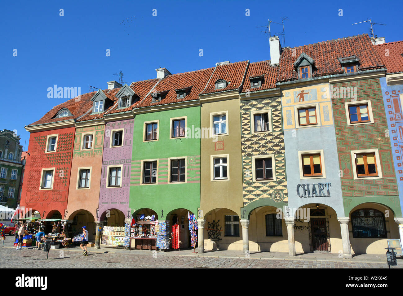 Colourful 16th century medieval merchants' houses, Poznań, Poland ...