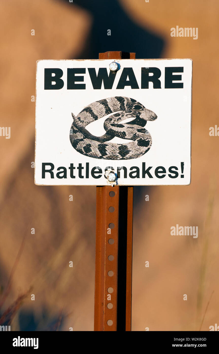 Beware of snakes sign hi-res stock photography and images - Alamy