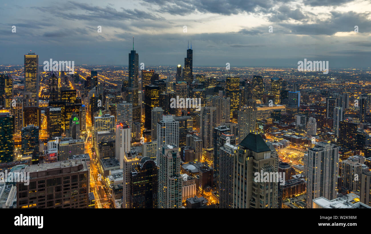 Aerial View of the Chicago Skyline at Sunset Stock Photo - Alamy
