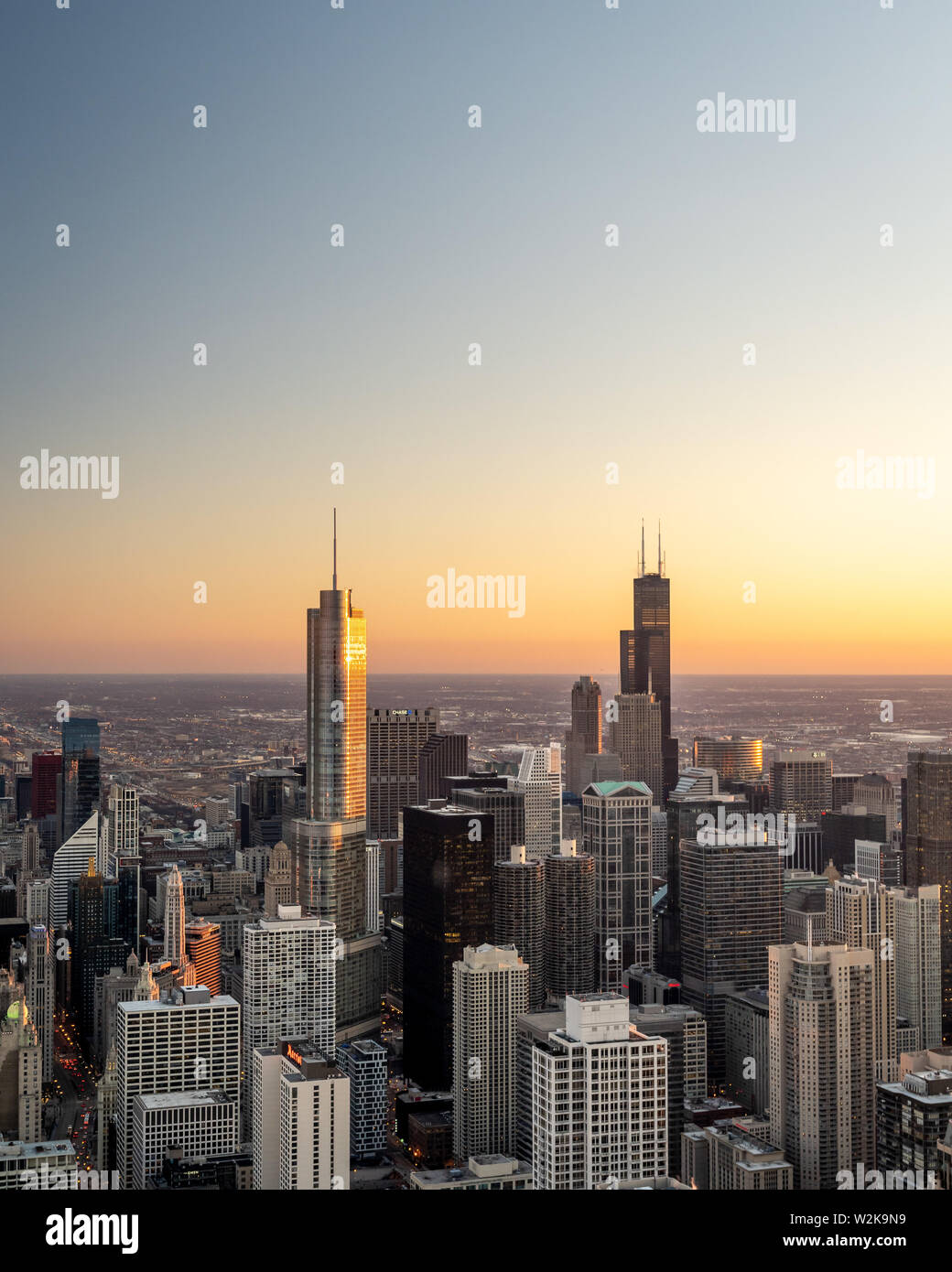 Aerial View of the Chicago Skyline at Sunset Stock Photo - Alamy