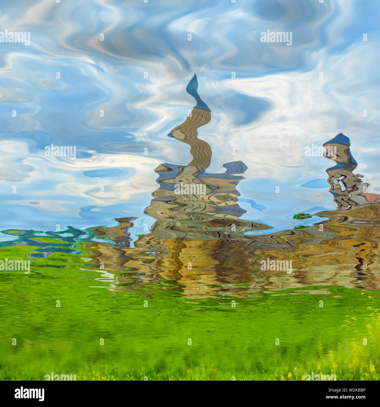 Building reflected in water hi-res stock photography and images - Alamy