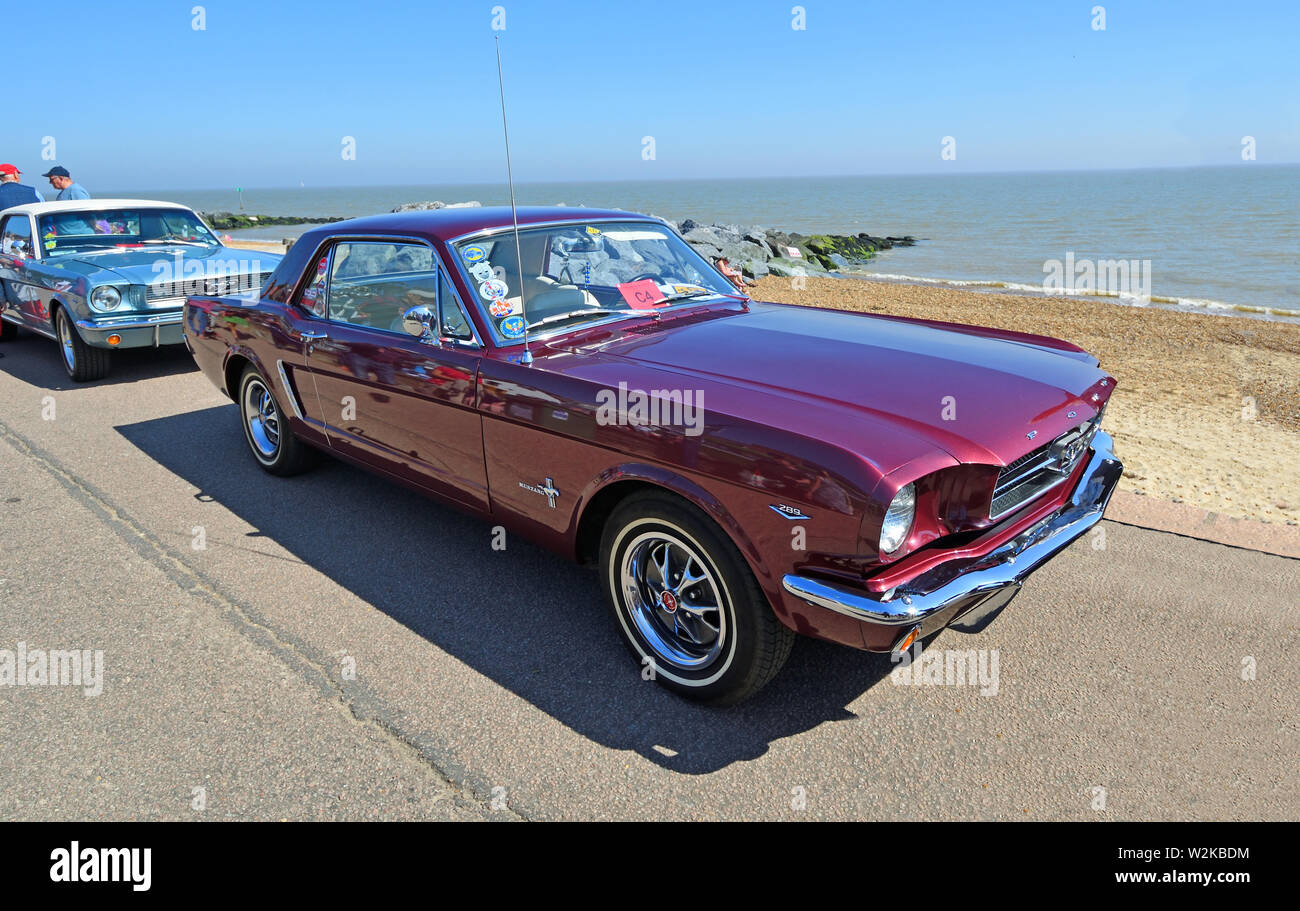 Classic Purple Ford Mustang parked on seafront Stock Photo - Alamy