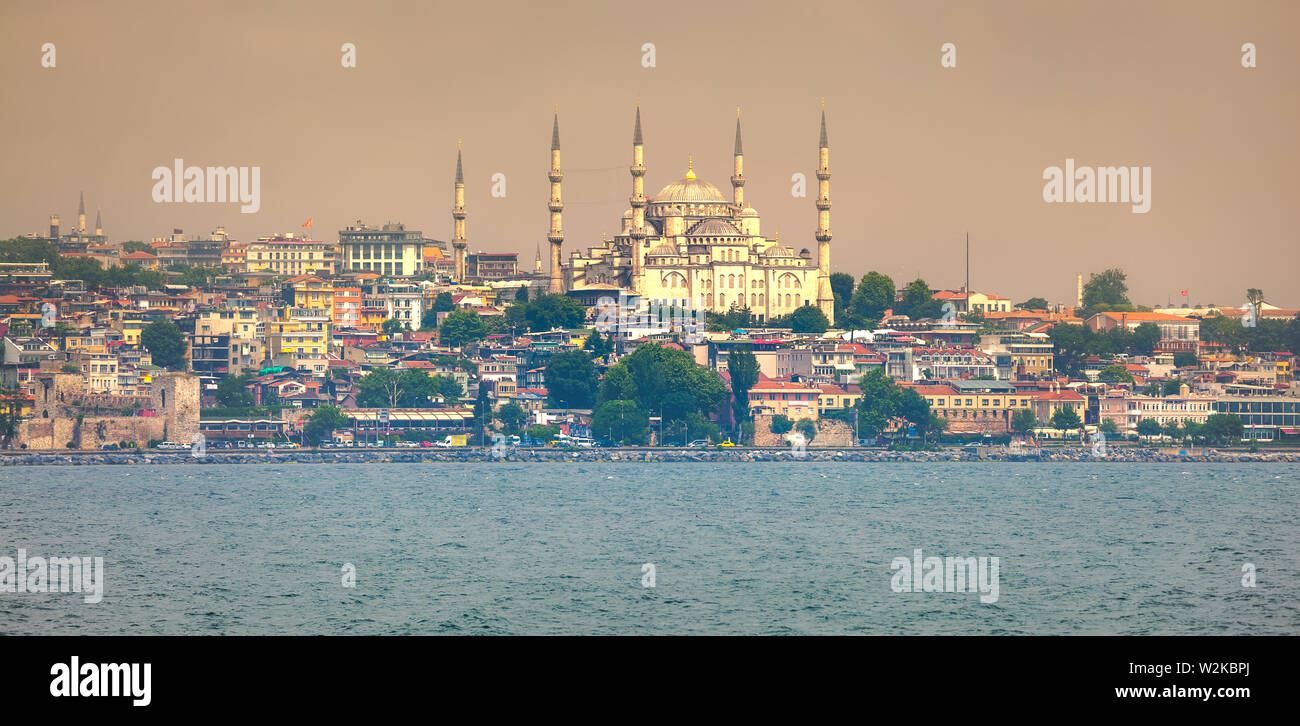 Istanbul sunset panorama - Turkey travel background Stock Photo - Alamy