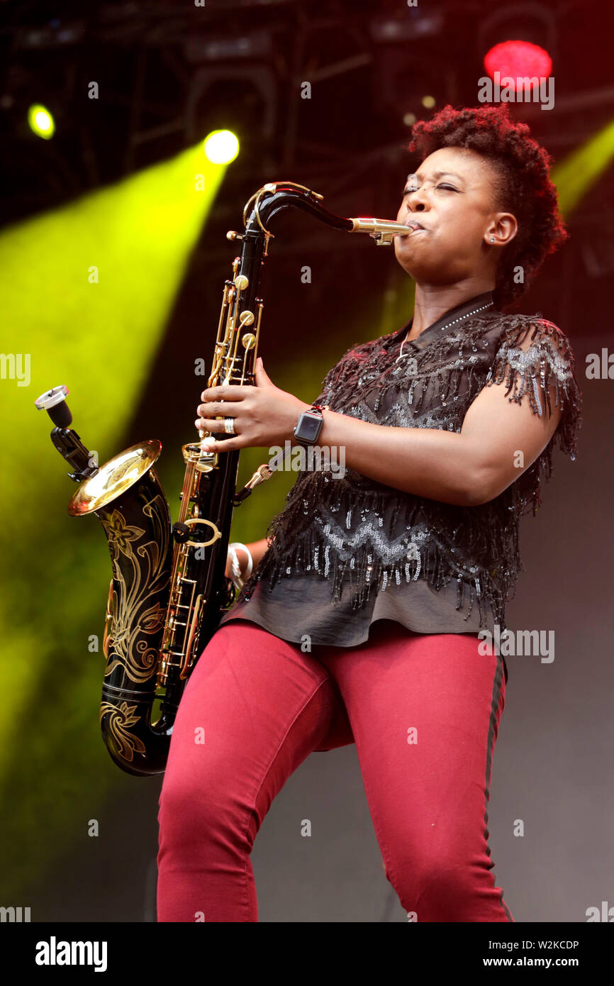 Yolanda brown hi-res stock photography and images - Alamy