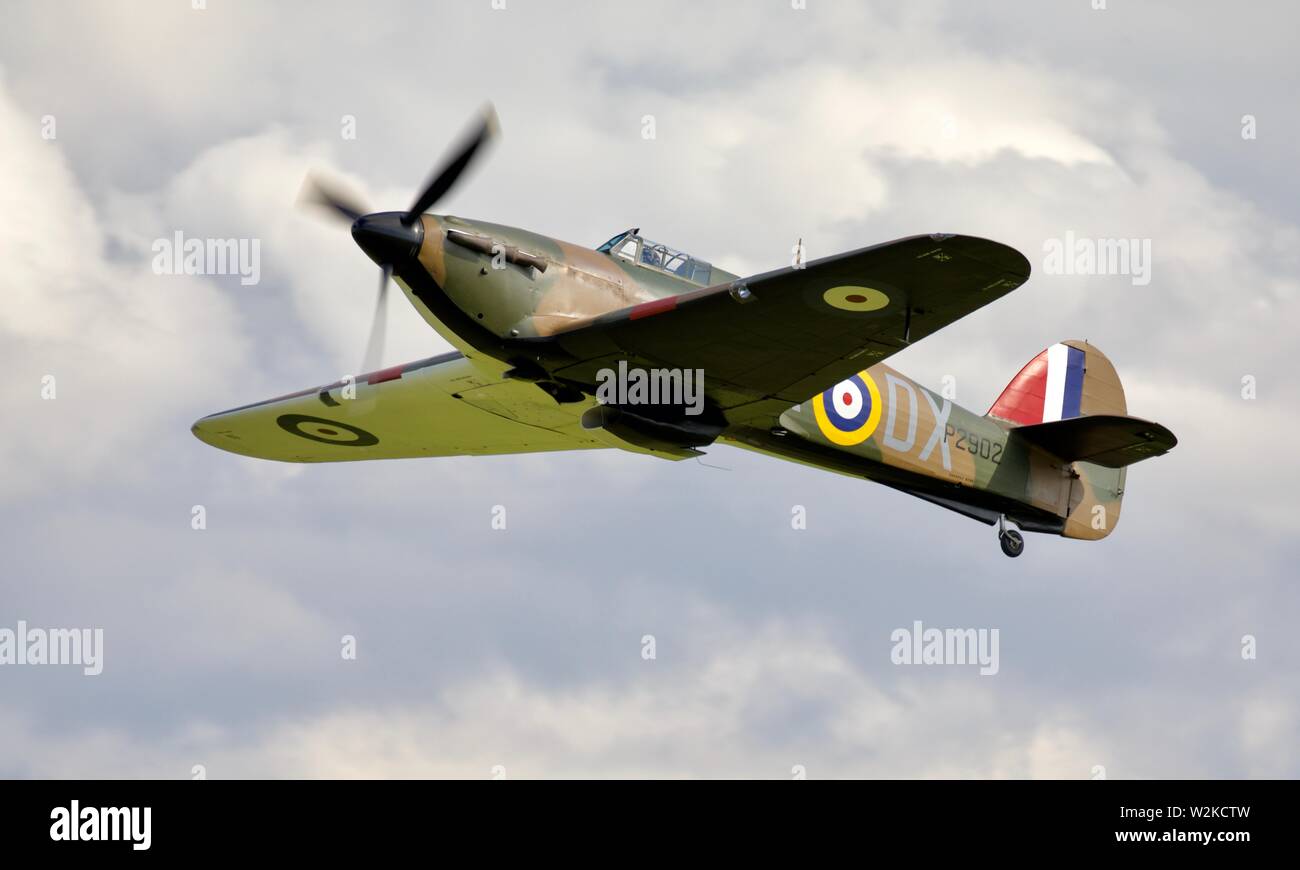 Hawker hurricane mk i p2902 hi-res stock photography and images - Alamy