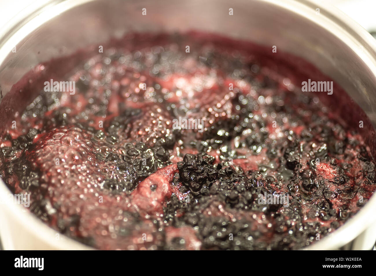 Boiling jam hi-res stock photography and images - Alamy