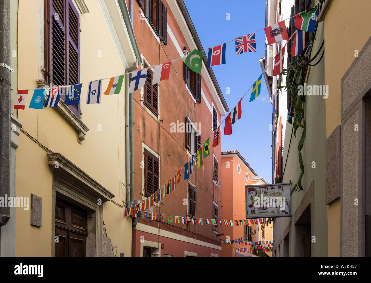 Flags of the world hanging hi-res stock photography and images - Alamy