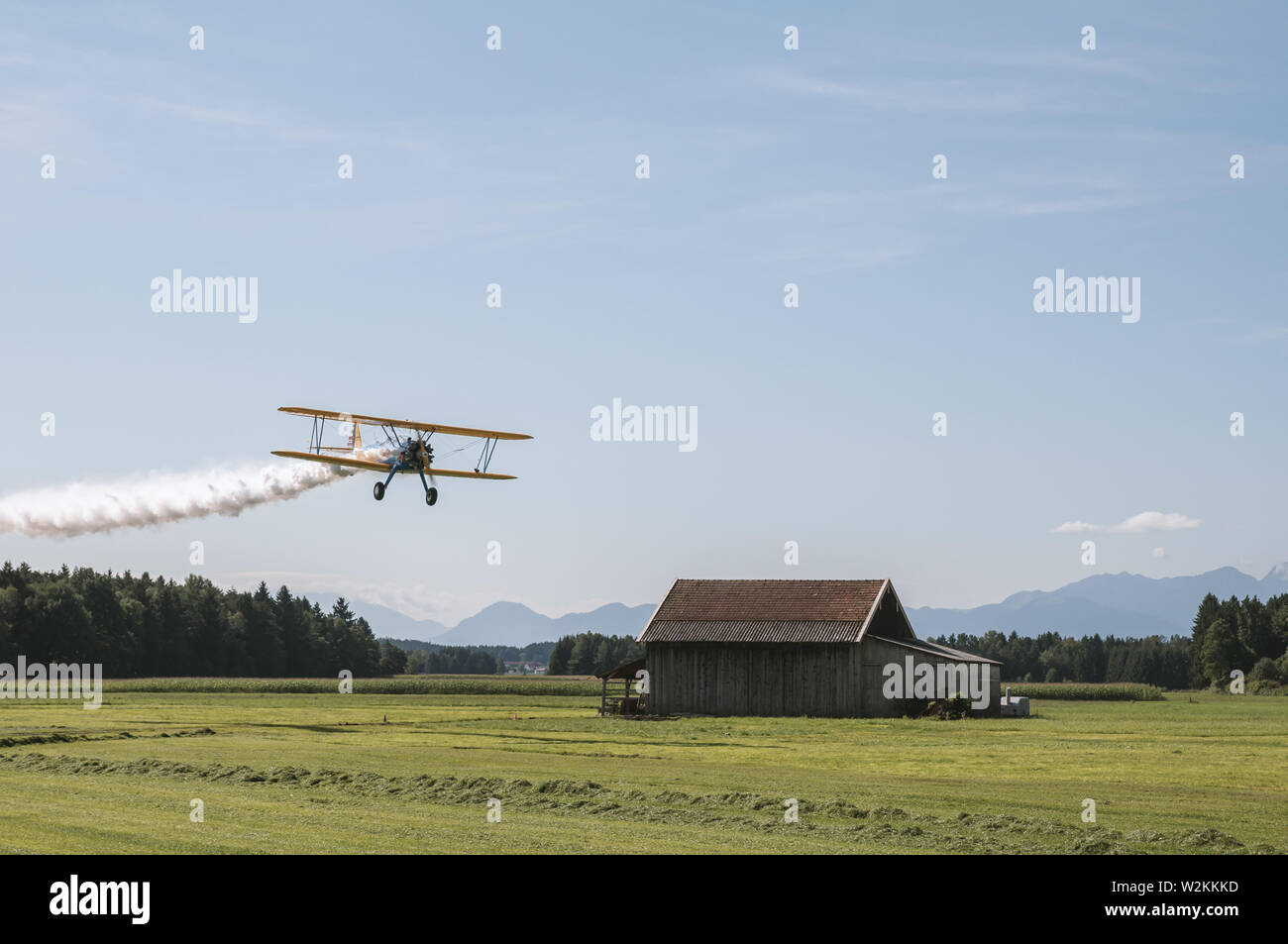 Very old plane hi-res stock photography and images - Alamy