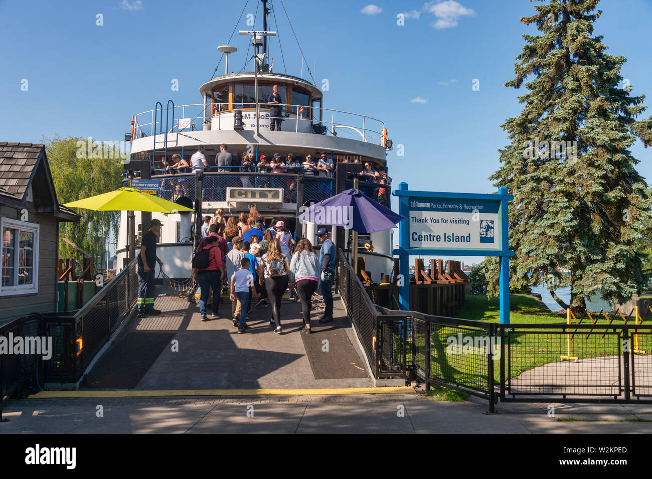 Canada toronto islands hi-res stock photography and images - Alamy