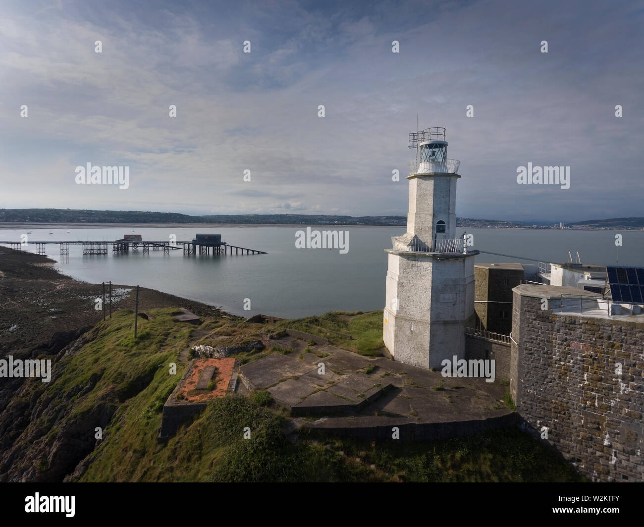 Mumbles lighthouse hi-res stock photography and images - Alamy