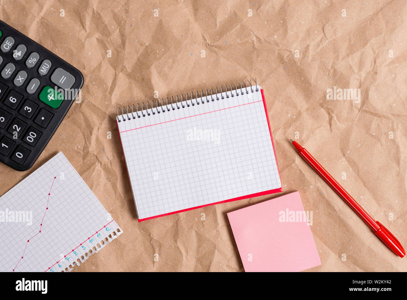 Papercraft craft paper desk hi-res stock photography and images - Alamy