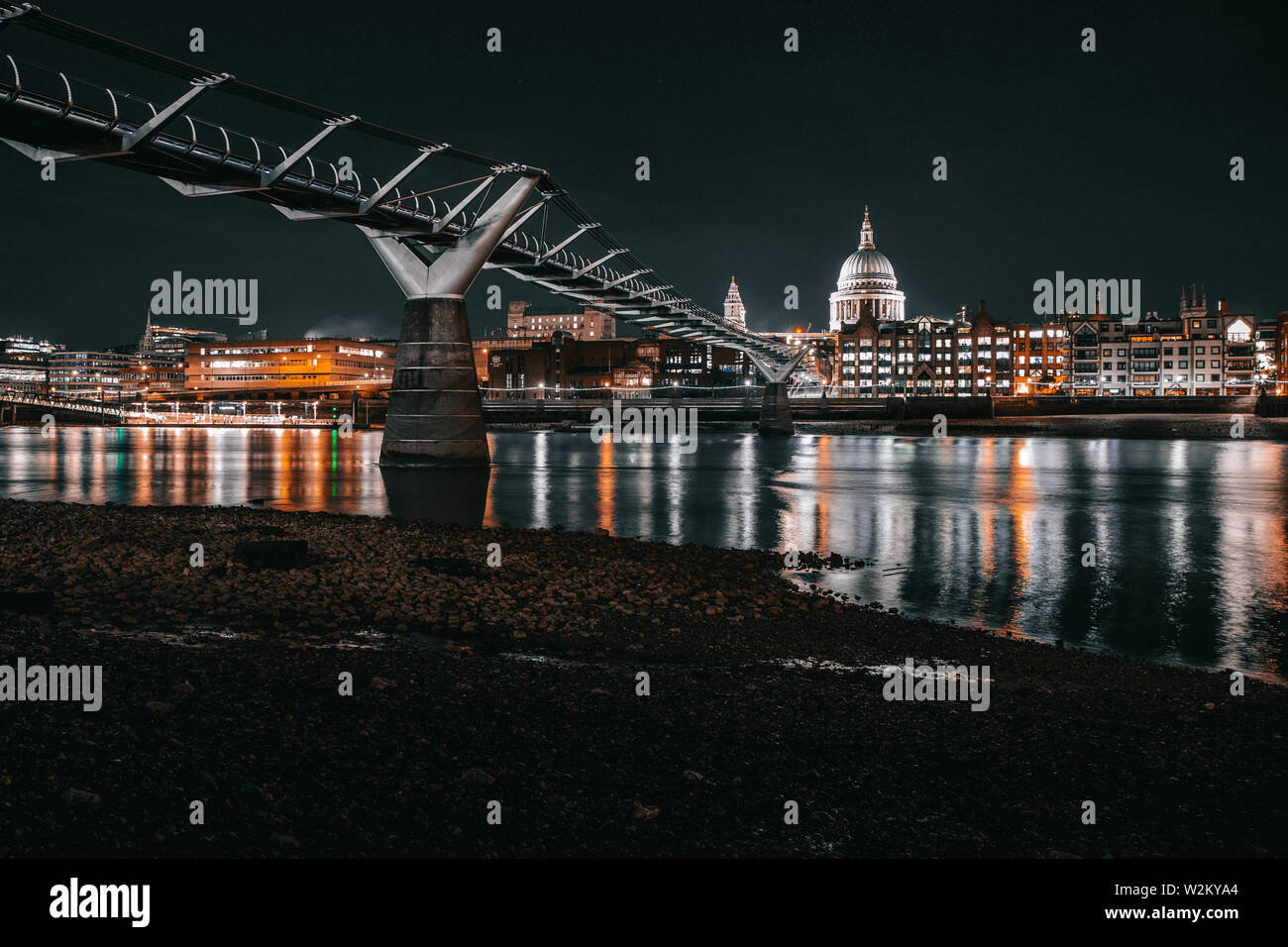 St Paul cathedral / Thames River by Night Stock Photo - Alamy