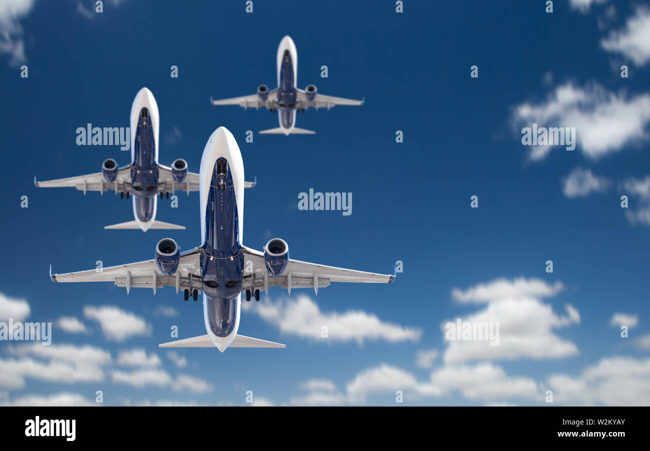 Many jet planes flying hi-res stock photography and images - Alamy