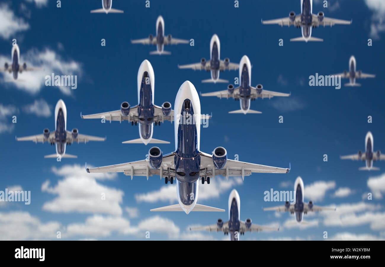 Many jet planes flying hi-res stock photography and images - Alamy