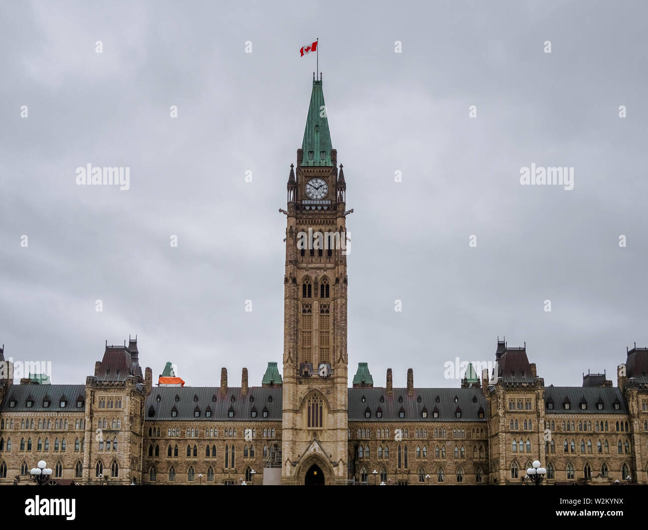 Canada day parliament hill hi-res stock photography and images - Alamy