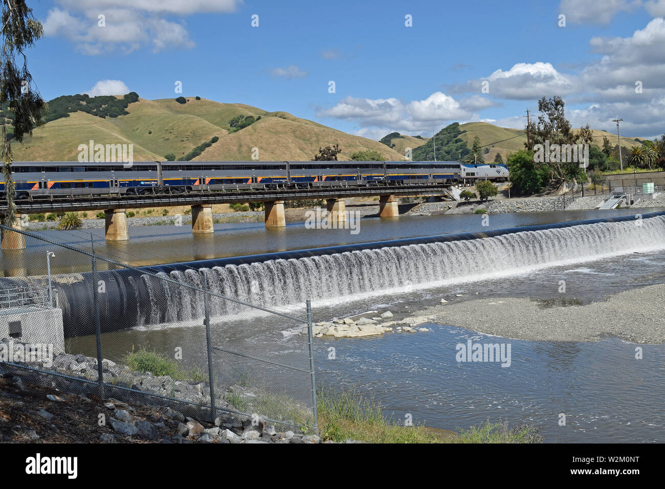 rubber dam and Caltrans Amtrak California train over Alameda Creek ...