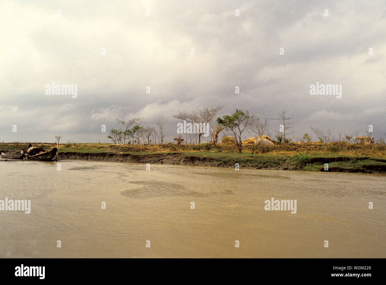 Destroyed landscape by night hi-res stock photography and images - Alamy
