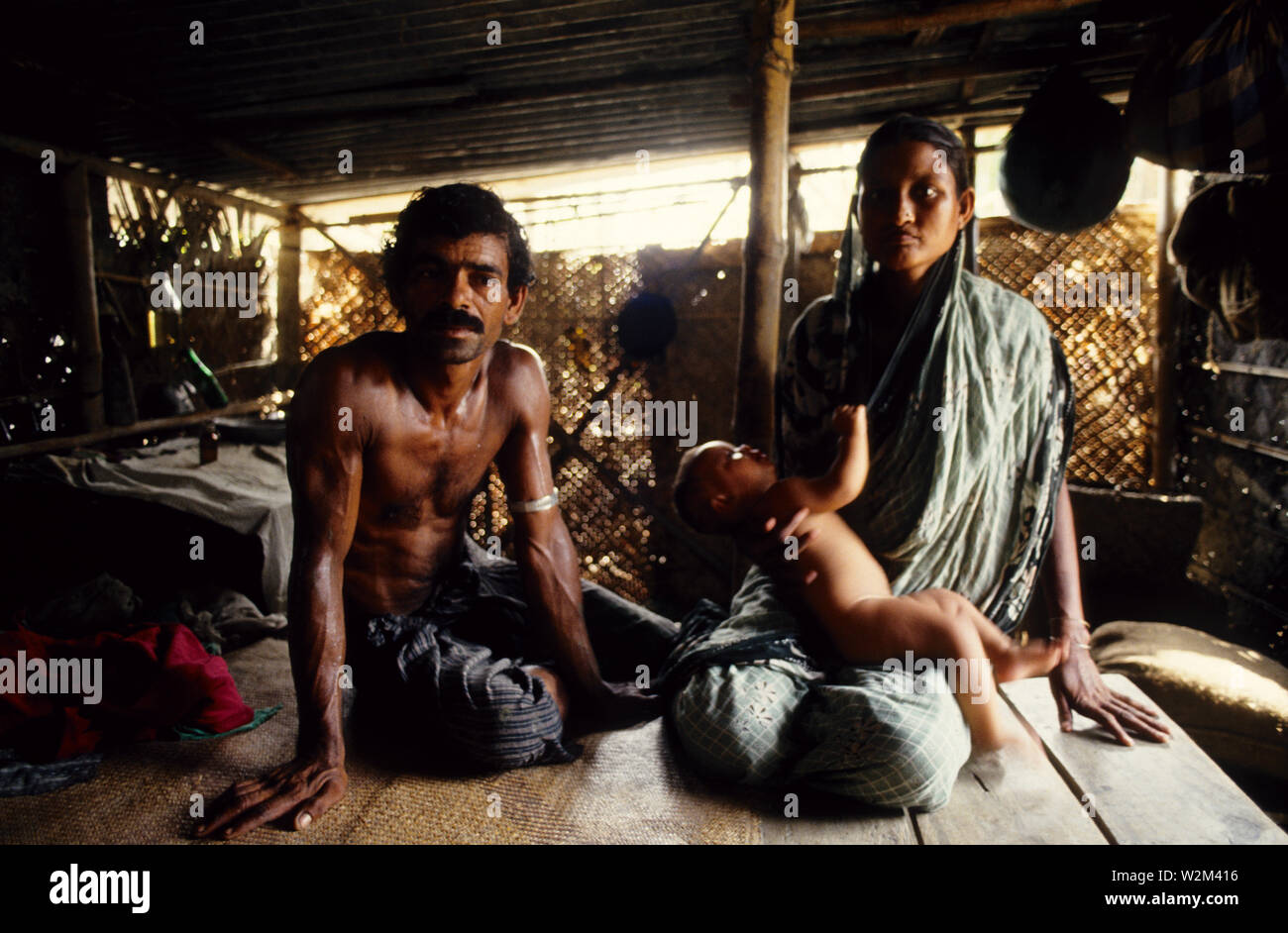 Bangladeshi man cyclone disaster hi-res stock photography and images ...