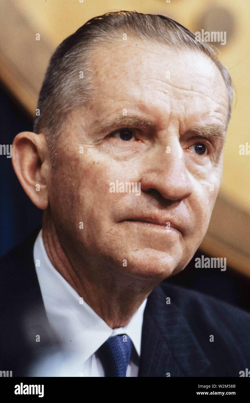 Dallas, Texas, USA. 2nd Nov, 1992. Texas billionaire businessman ...