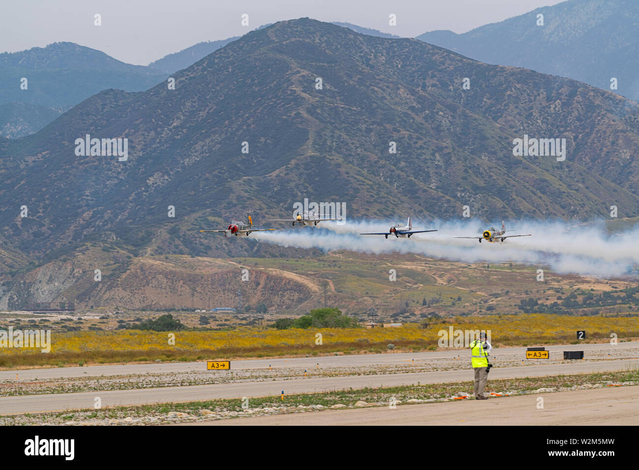 Airplanes at 2019 California Air Show Stock Photo - Alamy