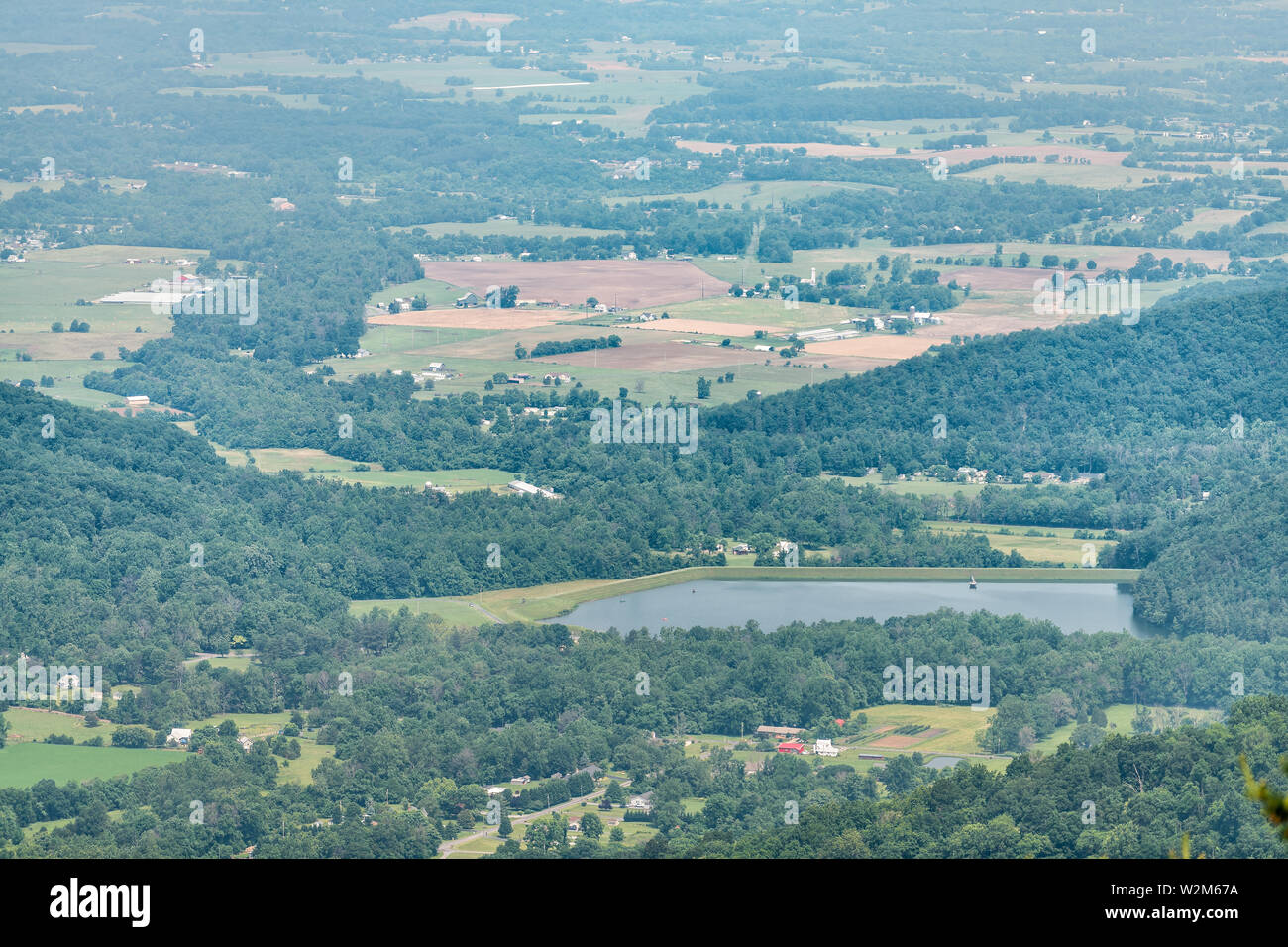 Aerial view skyline drive virginia hi-res stock photography and images ...