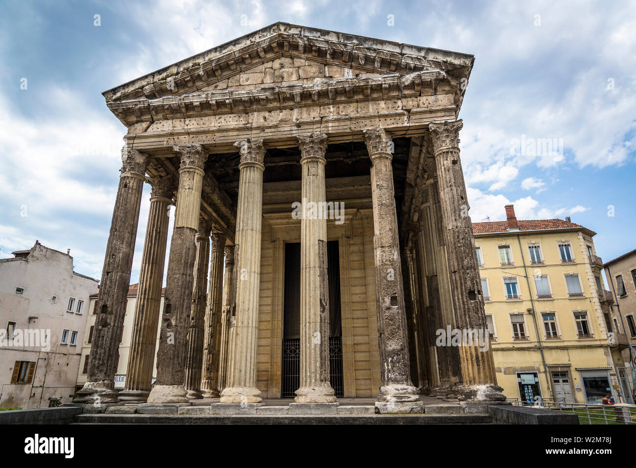 Vienne temple augustus livia hi-res stock photography and images - Alamy
