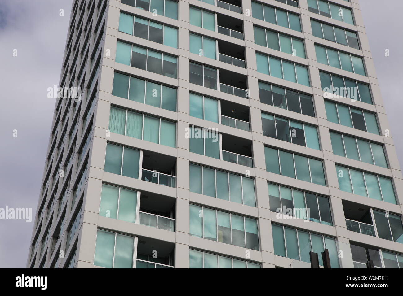 Sample of modern contemporary architecture in outside the box framing ...