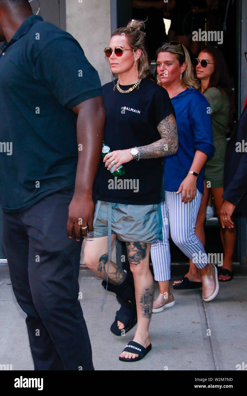 Ashlyn harris hi-res stock photography and images - Alamy