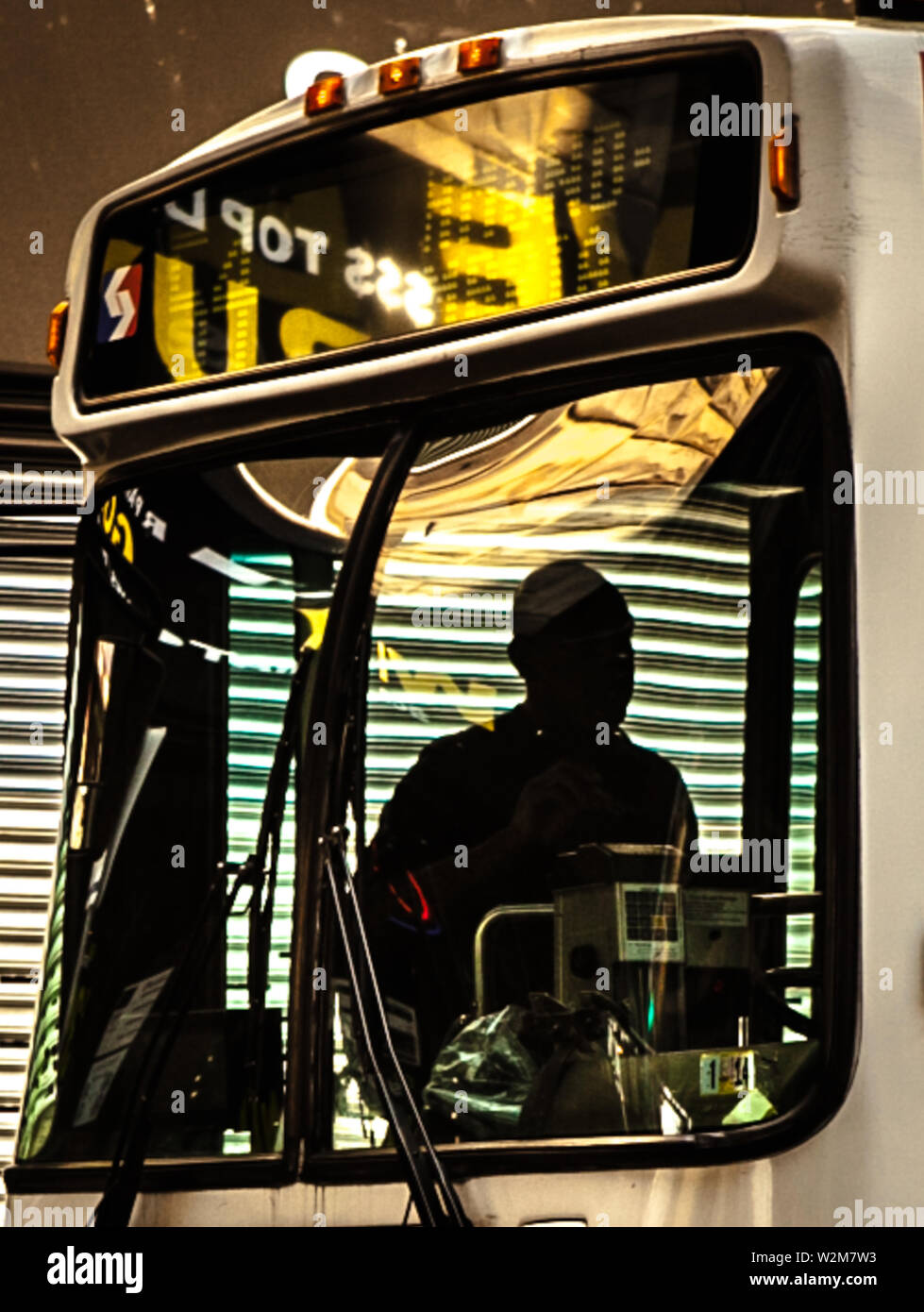 Going on a bus hi-res stock photography and images - Alamy
