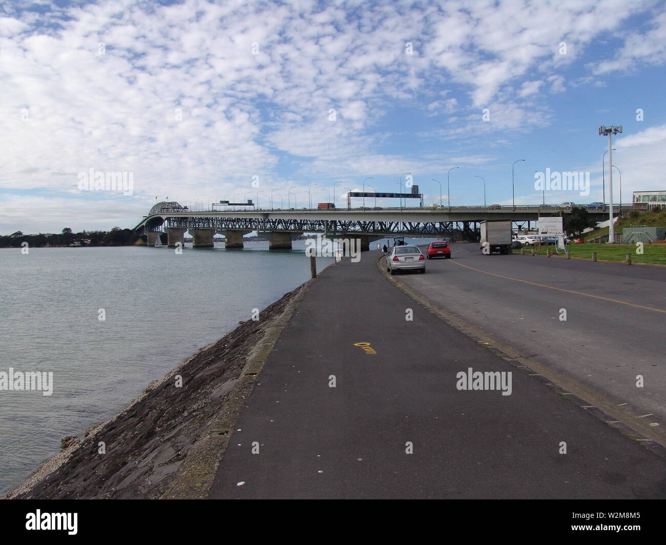 Auckland southern motorway hi-res stock photography and images - Alamy