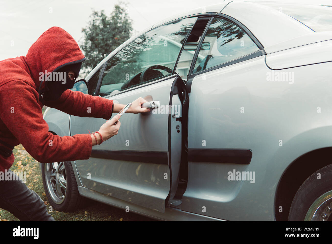 Carjacking hi-res stock photography and images - Alamy