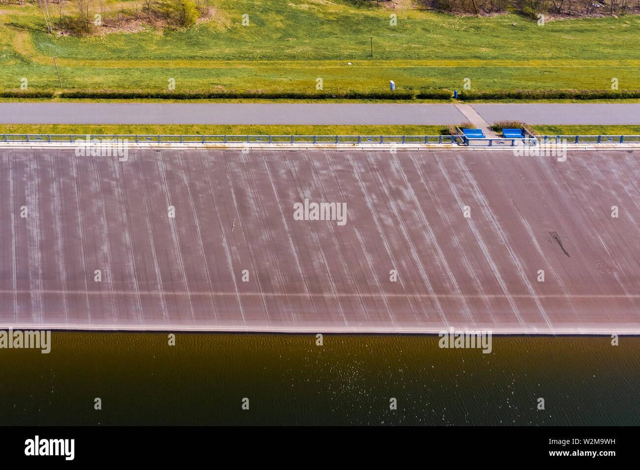 Composite dam hi-res stock photography and images - Alamy