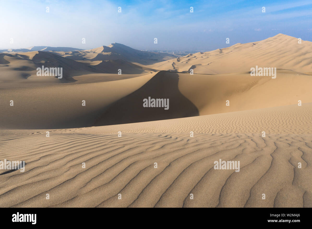 Desert Oasis in Huacachina,Peru Stock Photo - Alamy