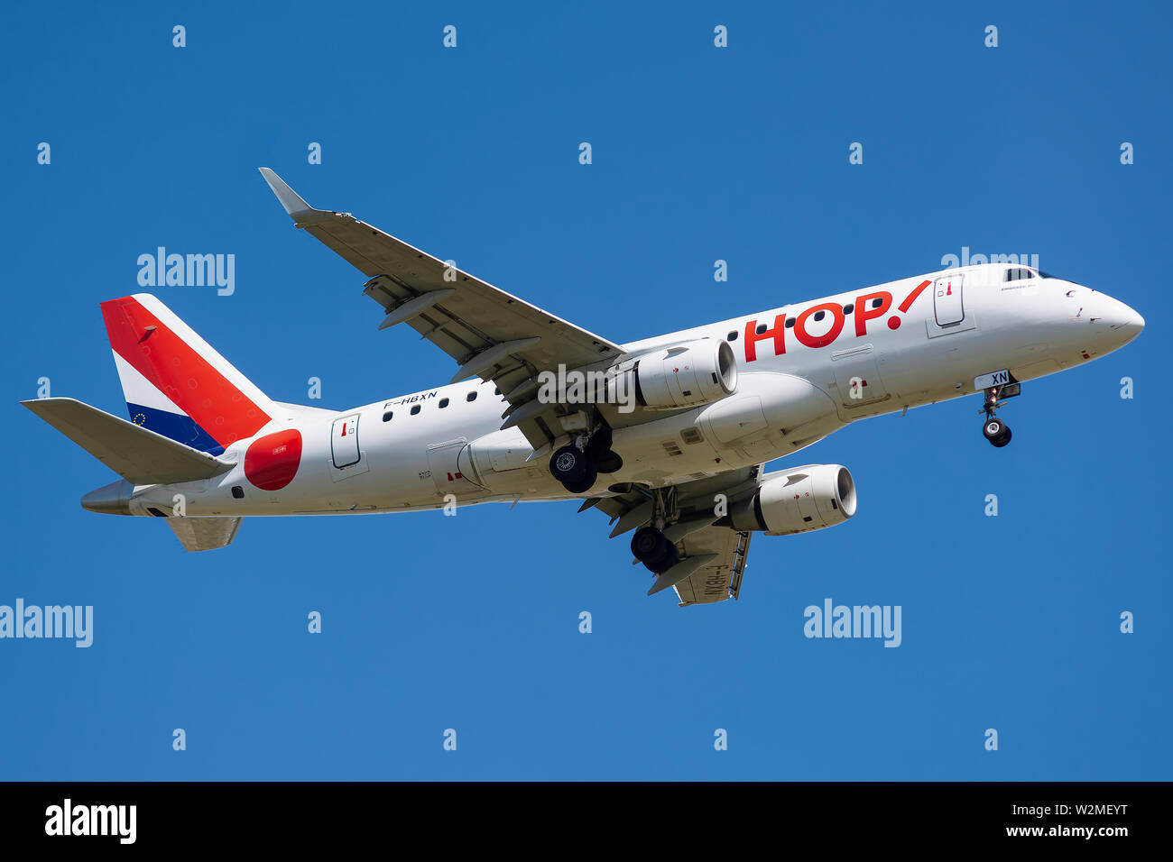 F-HBXN, July 9, 2019, Embraer ERJ-170LR-17000011 landing at Paris ...