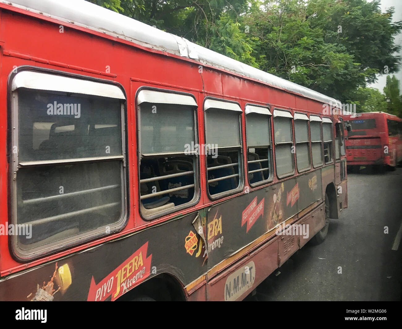 Vashi station hi-res stock photography and images - Alamy