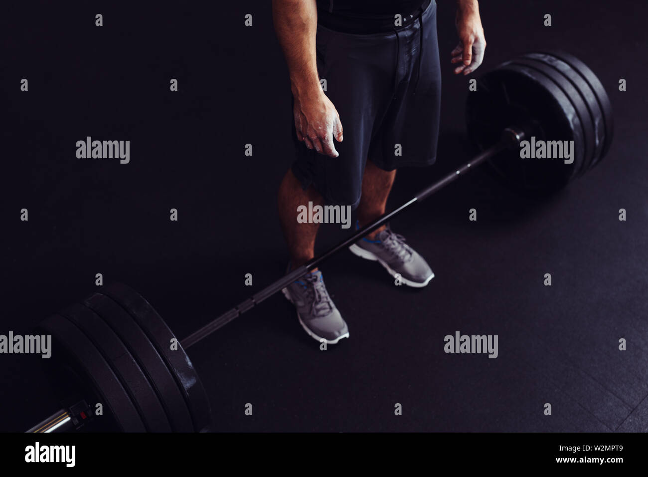 Man lifting heavy hi-res stock photography and images - Alamy