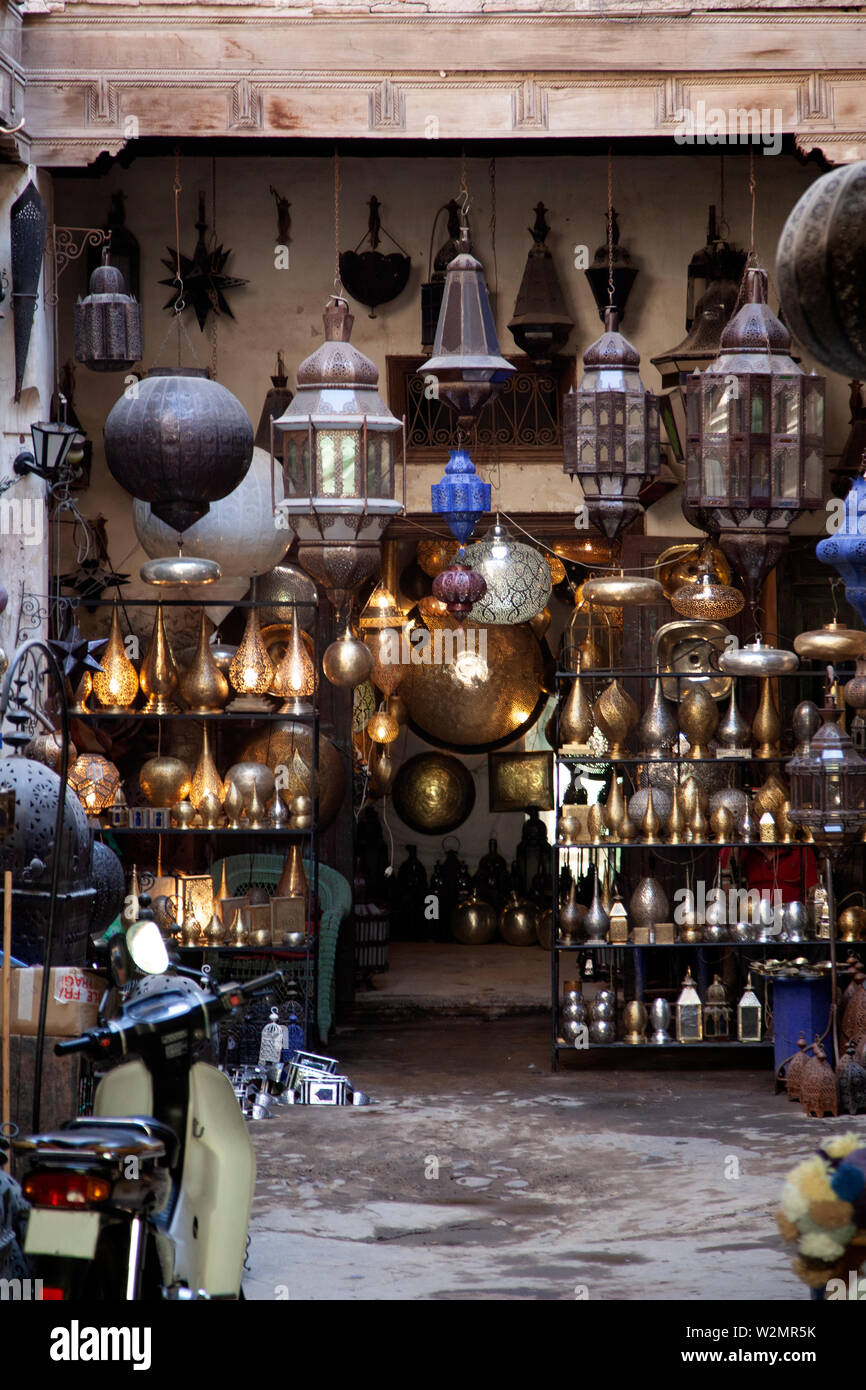 Lanterns in marrakesh hi-res stock photography and images - Alamy