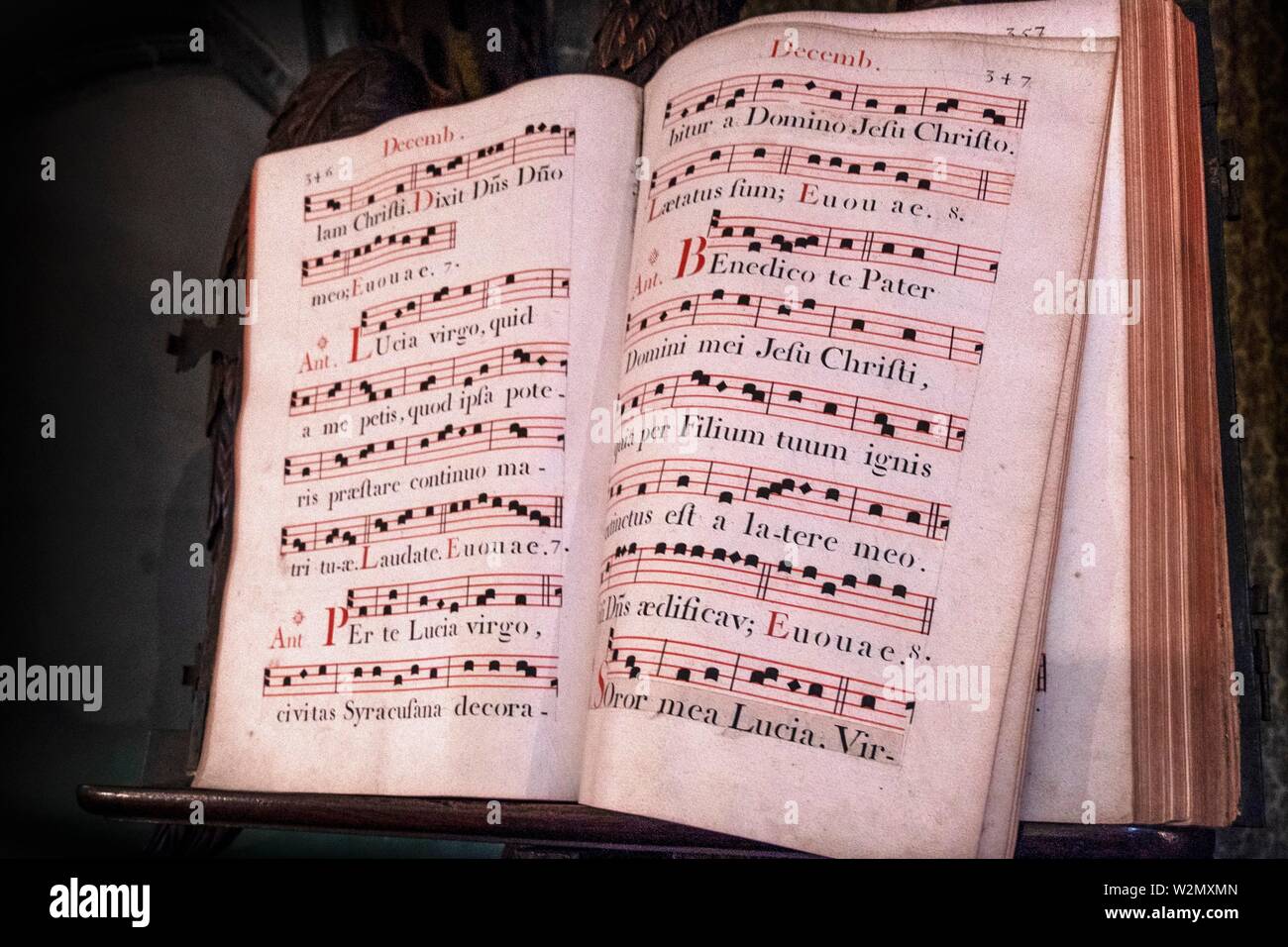 Square notation hi-res stock photography and images - Alamy