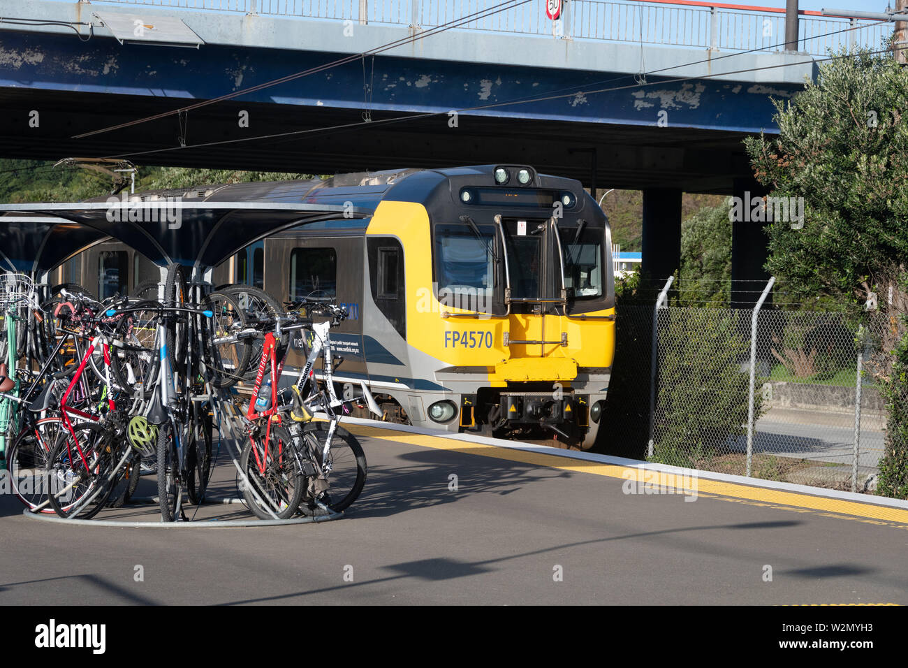 Wellington commuter train hi-res stock photography and images - Alamy