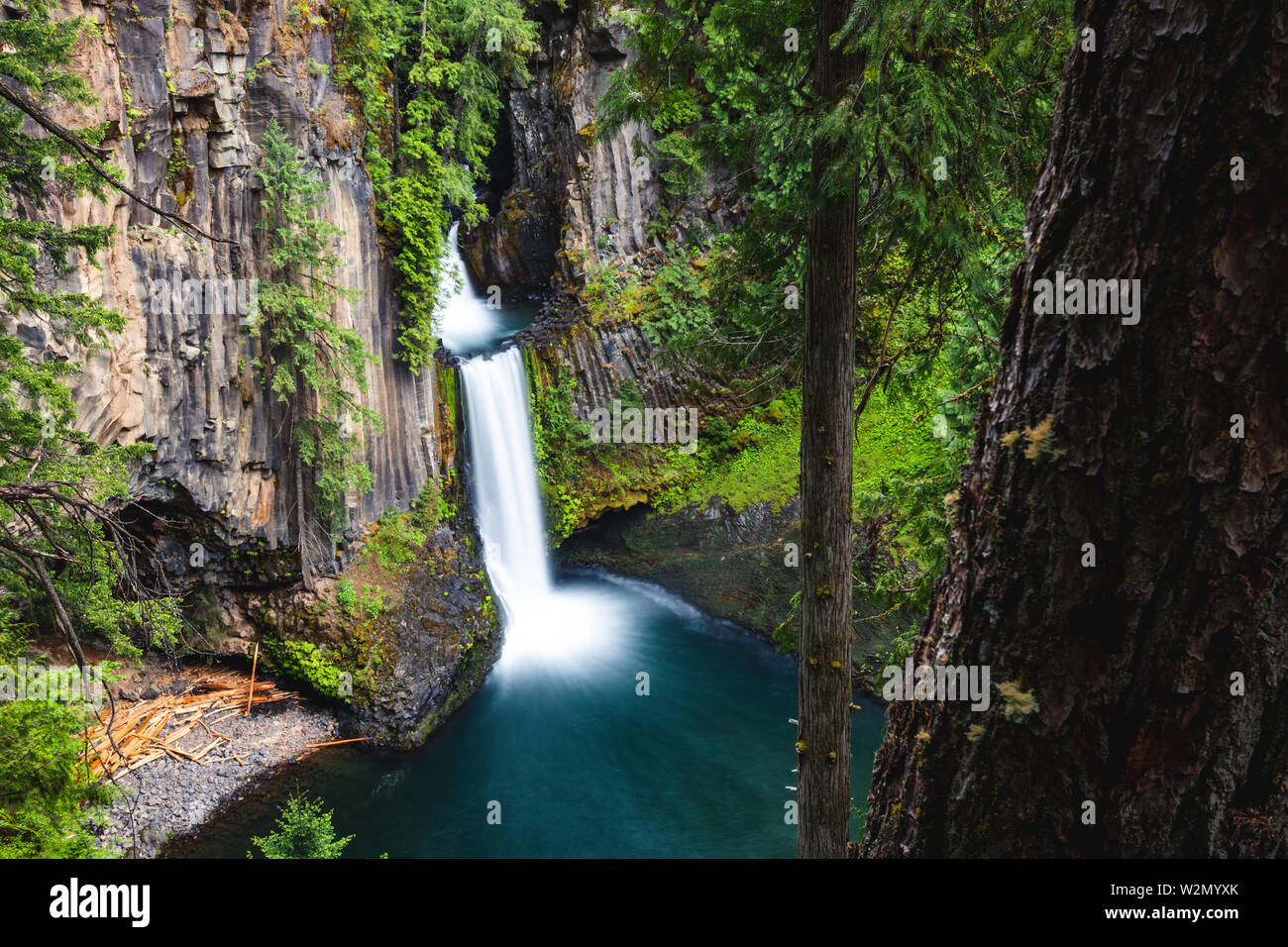 Toketee falls cascade hi-res stock photography and images - Alamy