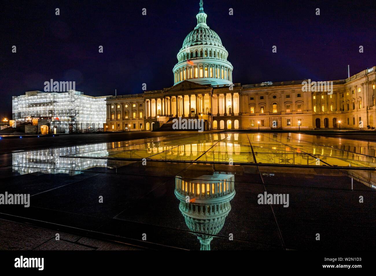 U s house of representatives well hi-res stock photography and images ...