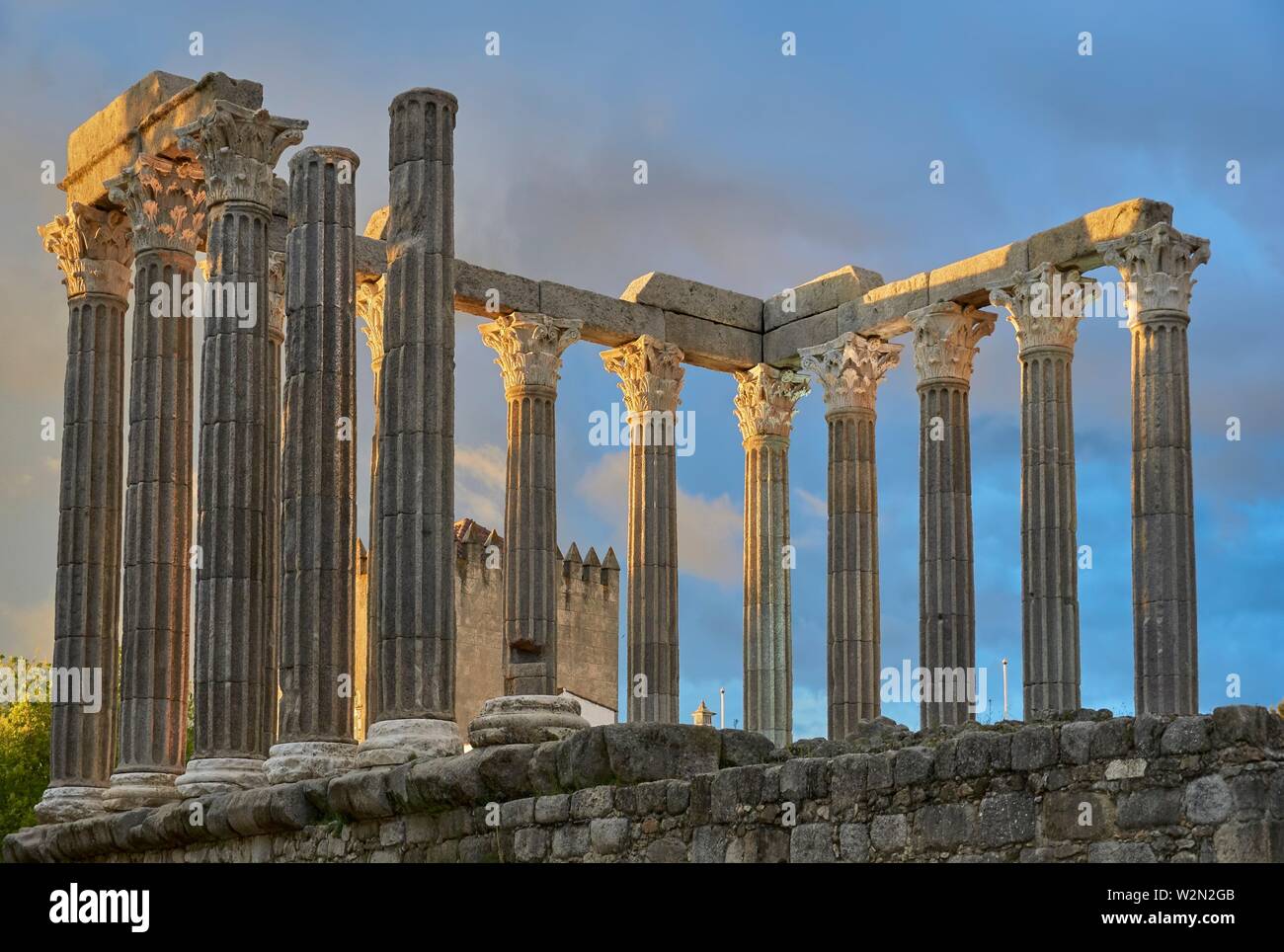 Old roman temple hi-res stock photography and images - Alamy