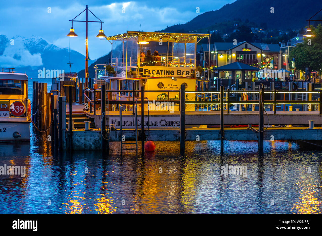 Queenstown jetty in the evening Queenstown New Zealand Stock Photo - Alamy