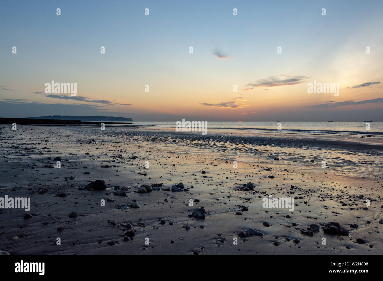 Waiting for the sun rise on the beach of Isle of Wight - 2 Stock Photo ...