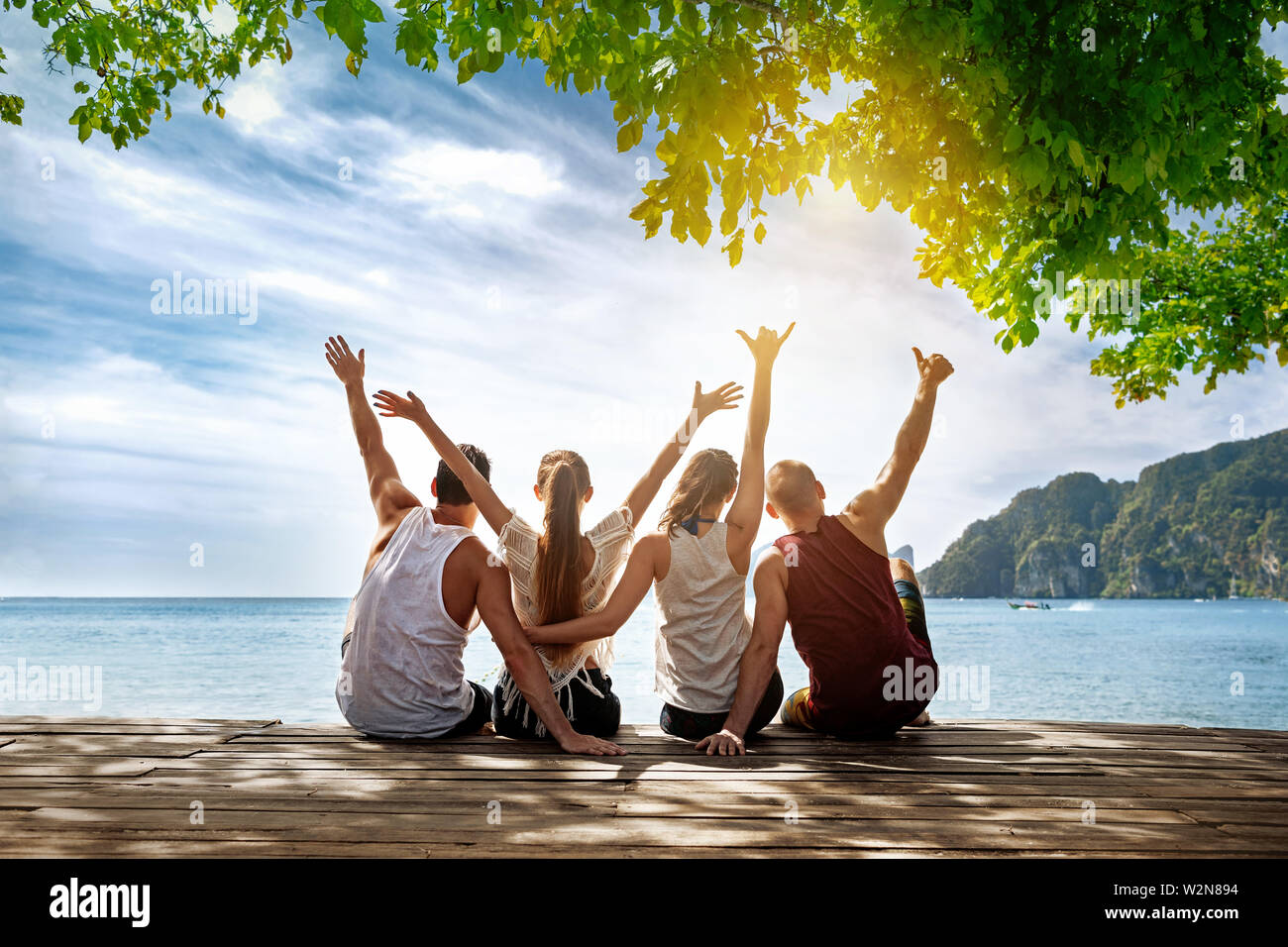 Group hug friends hi-res stock photography and images - Alamy
